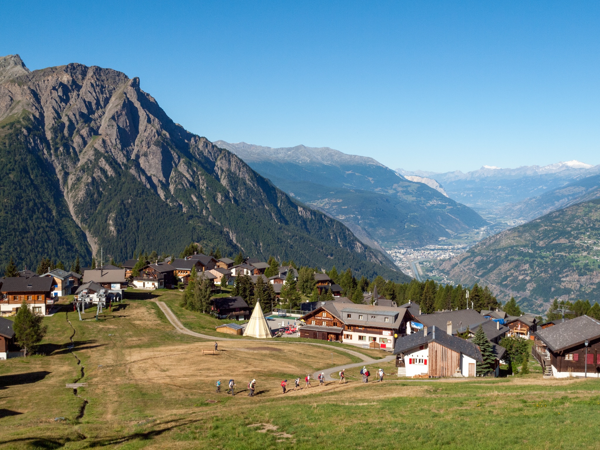 Hiking on and around the Rosswald